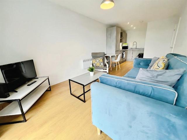 Atkinson Street, Hunslet, Leeds, West Yorkshire, UK LS10, 2 bed flat to rent, £1,200 pcm | PrimeLocation
