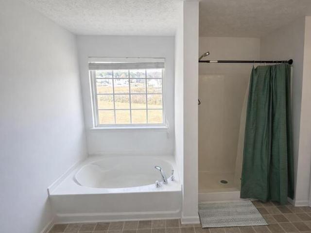 ATL Airport Private Bed & Bathroom Newly Renovated!