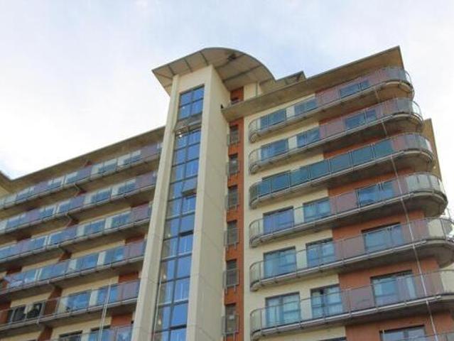 Atlanta Boulevard, Romford, 2 Bedroom Flat
