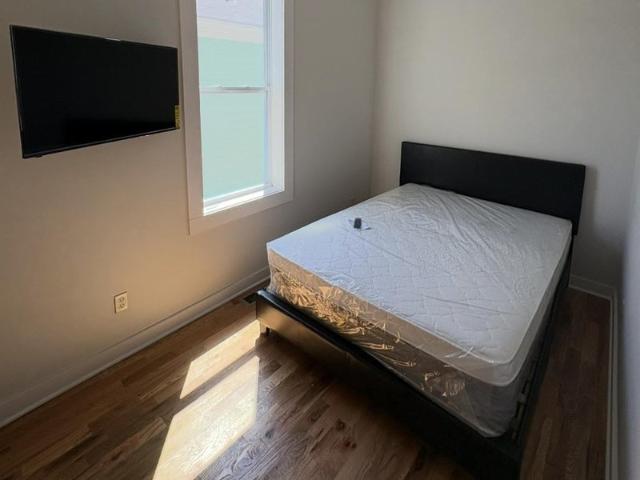 Atlanta Duplex Multiplex with balcony. Comfy & sp