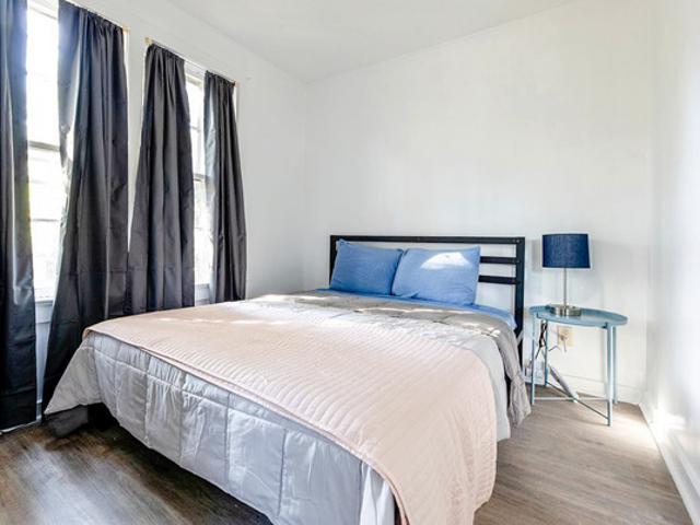 Atlanta Home, a 4 minute walk to bus stop Willingham Dr @ Colville Ave