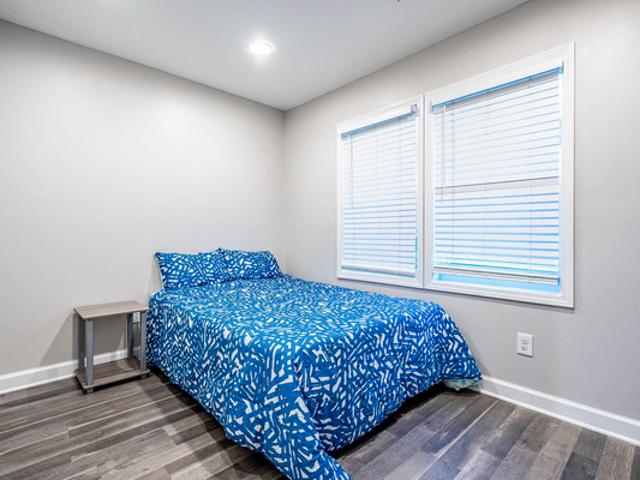 Atlanta House with Dining area. Beautiful & newly renovated