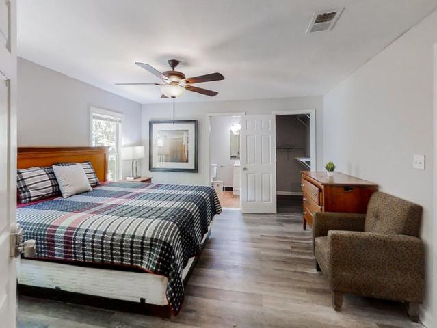 Atlanta Venetian Hills Bungalow with nearby MARTA