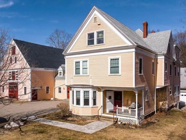 Atlantic Ave, North Hampton, Home For Sale