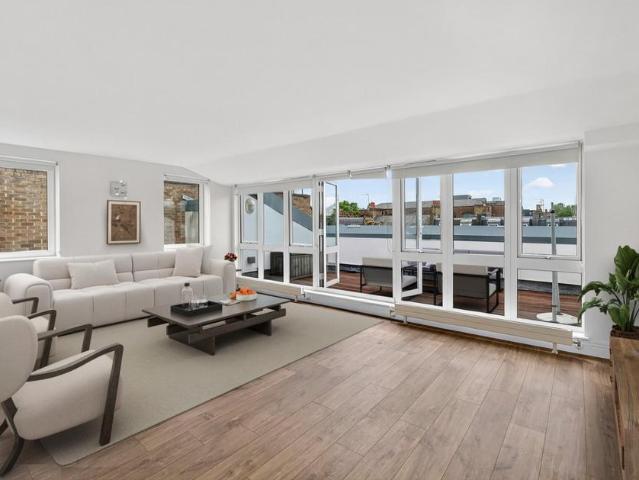 Atlantic House, 128 Albert Street. 2 bed flat to rent £3,683 pcm £850 pw