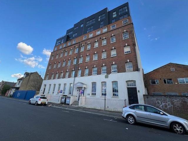 Atlantic Mansions, Albert Road South, Southampton SO14, 1 bed flat to rent, £850 pcm | PrimeLocation