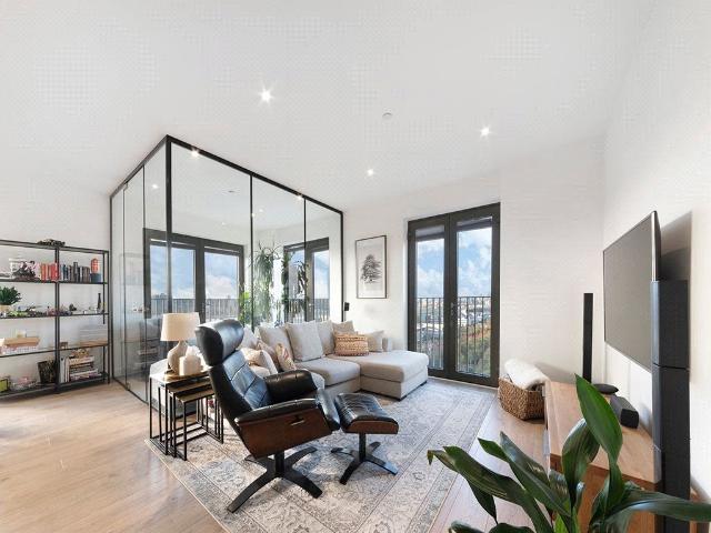 Atlantis Avenue, London E16, 2 bed flat to rent, £2,350 pcm | PrimeLocation