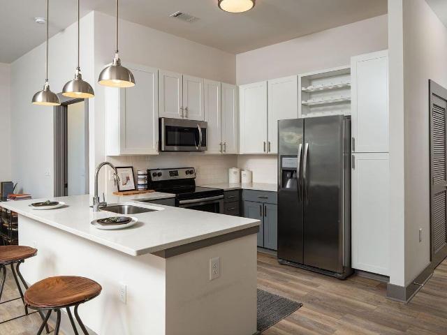 Atlas Apartments at Germantown 2 Bedroom Apartment for Rent at 200 Madison St, Nashville, TN 37208 Germantown