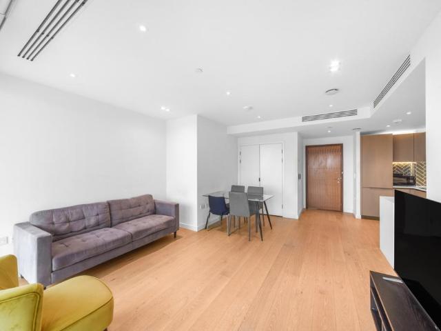 Atlas Building, City Road, EC1V 2 bed apartment to rent £3,965 pcm £915 pw