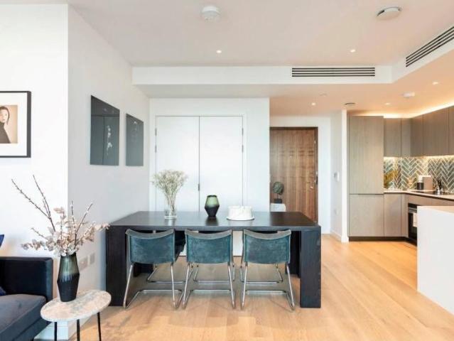 Atlas Building, City Road, London EC1V 2 bed apartment to rent £4,008 pcm £925 pw
