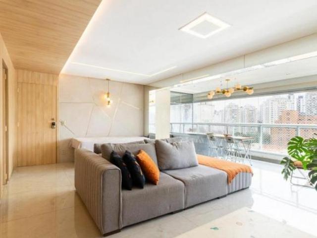 Funcional apartamento para venda em Pompeia com 3 quartos, sendo 3 suítes, 123m²