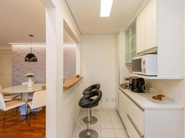 Sensacional apartamento para venda em Vila Alexandria com 3 quartos, sendo 1 suíte, 108m²