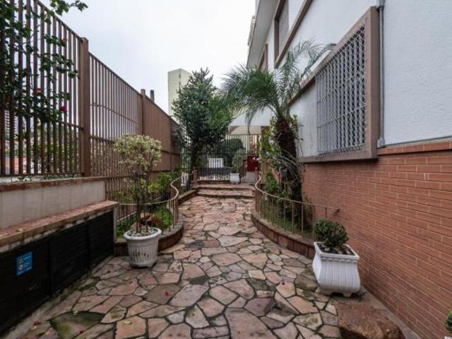 Confortável apartamento para venda em Aclimação com 3 quartos, sendo 1 suíte, 159m²