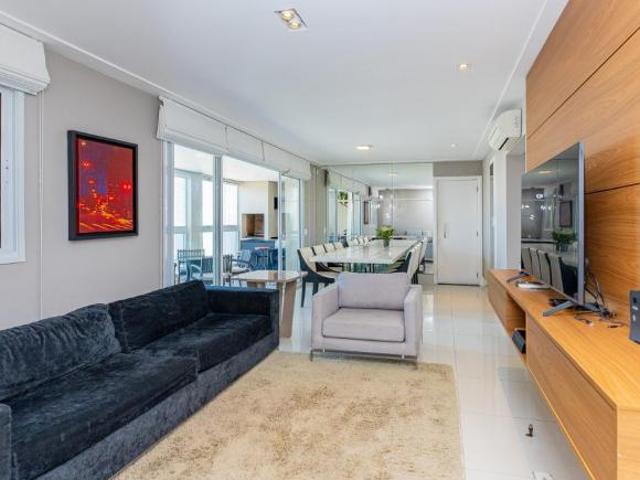 Atraente apartamento para venda em Brooklin com 3 quartos, sendo 3 suítes, 138m²