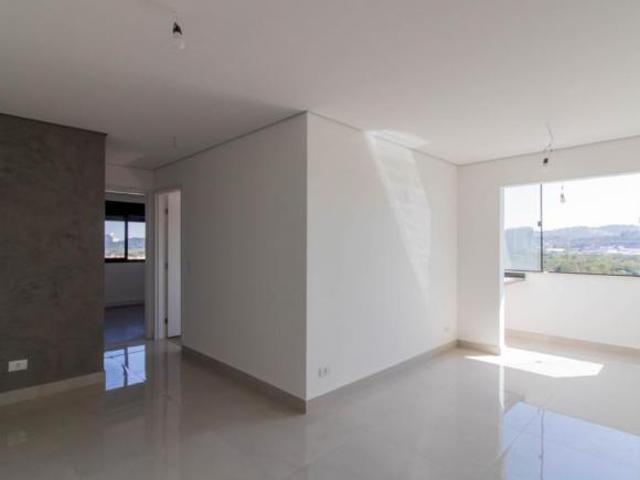 Atraente apartamento para venda em Centro com 2 quartos, sendo 2 suítes, 67m²