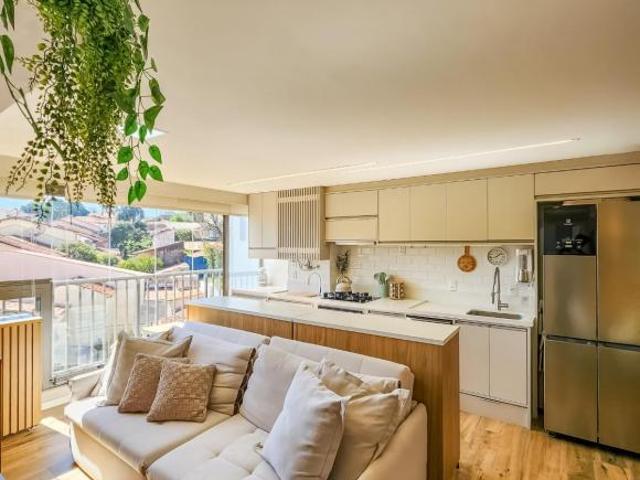 Agradável apartamento para venda em Chácara Inglesa com 2 quartos, sendo 1 suíte, 58m² fernando pa