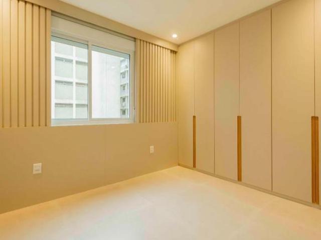Aconchegante apartamento para venda em Itaim Bibi com 2 quartos, sendo 2 suítes, 95m²