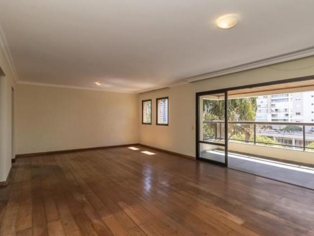 Espetacular apartamento para venda em Jardim Monte Kemel com 4 quartos, sendo 3 suítes, 193m²