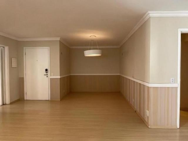 Elegante apartamento para venda em Jardins com 3 quartos, sendo 1 suíte, 105m²