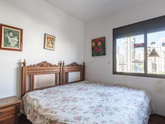 Sensacional apartamento para venda em Pacaembu com 4 quartos, sendo 2 suítes, 274m² theremaxcollec
