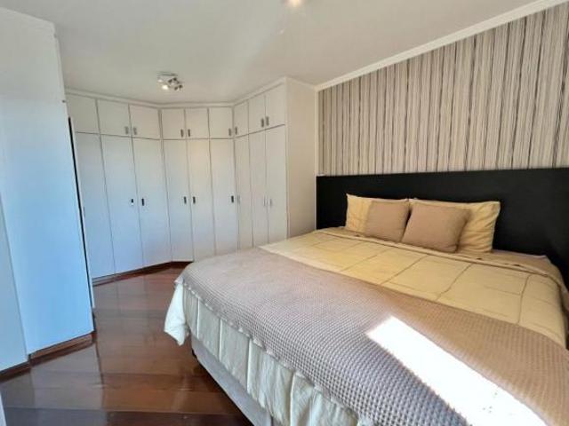 Atraente apartamento para venda em Parque São Domingos com 3 quartos, sendo 1 suíte, 174m² remaxal