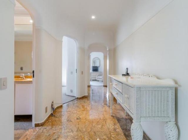 Imperdível apartamento para venda em Santa Cecília com 4 quartos, sendo 2 suítes, 340m² simonemach