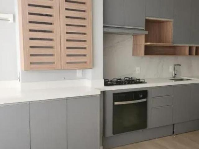 Versátil apartamento para venda em Vila Anastácio com 2 quartos, sendo 1 suíte, 55m²