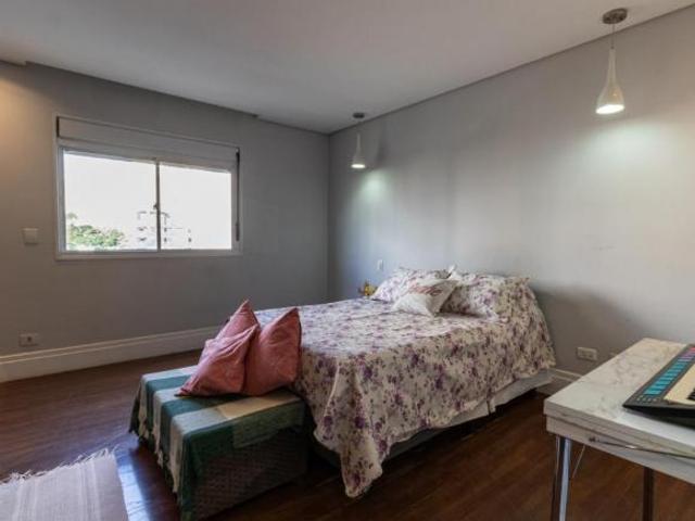 Sensacional apartamento para venda em Vila Romana com 4 quartos, sendo 3 suítes, 177m² danielebolz