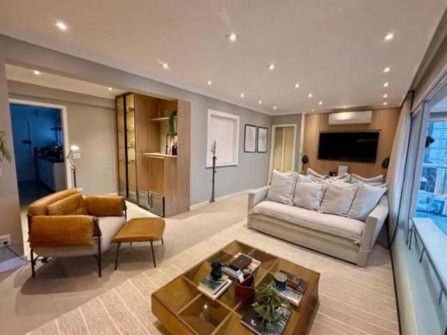 Deslumbrante apartamento para venda em Vila Romana com 3 quartos, sendo 3 suítes, 134m²