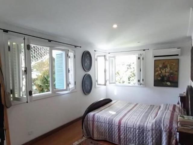 Confortável casa de vila para venda em Morumbi com 3 quartos, sendo 1 suíte, 313m² urban#LHEB5