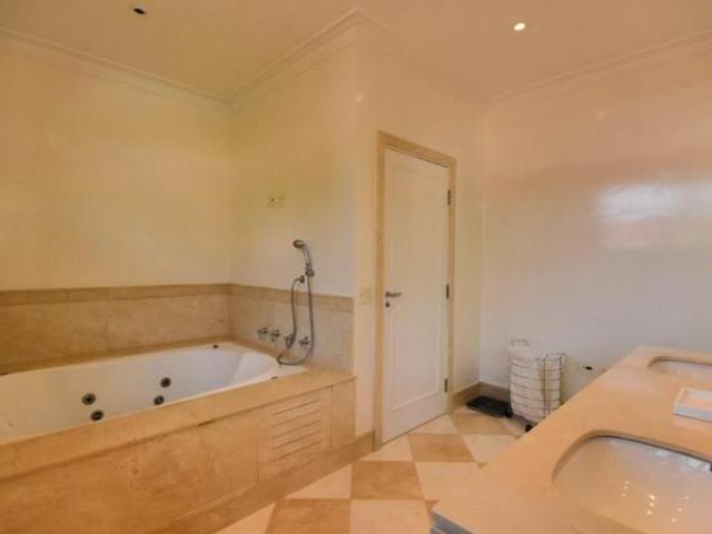 Atraente casa em condomínio para venda com 4 quartos, sendo 2 suítes, 500m² urban#8J3TJ
