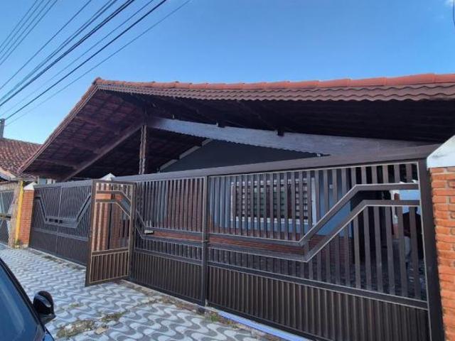 Espetacular casa para venda em Caiçara com 4 quartos, 179m²