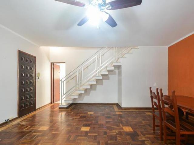 Aconchegante casa para venda em Chácara Japonesa com 3 quartos, sendo 1 suíte, 167m²
