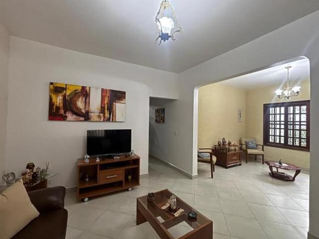 Versátil casa para venda em Ipiranga com 3 quartos, sendo 1 suíte, 230m²