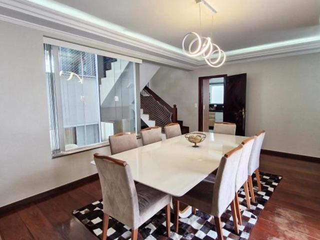 Sensacional casa para venda em Jardim Guapira com 3 quartos, sendo 2 suítes, 235m² viniciusqueiroz