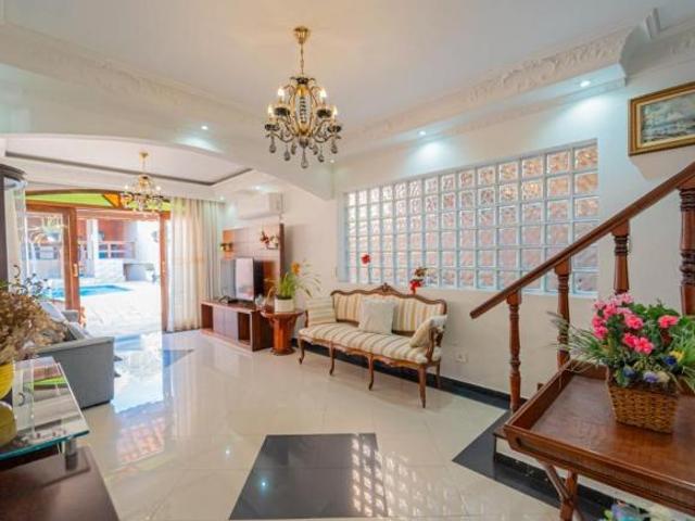 Imperdível casa para venda em Jardim Represa com 3 quartos, sendo 1 suíte, 235m²