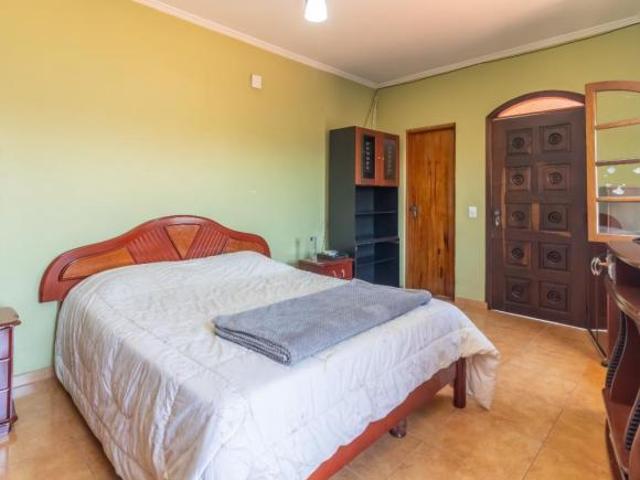 Funcional casa para venda em Jardim São José Zona Norte com 4 quartos, sendo 2 suítes, 202m² sam