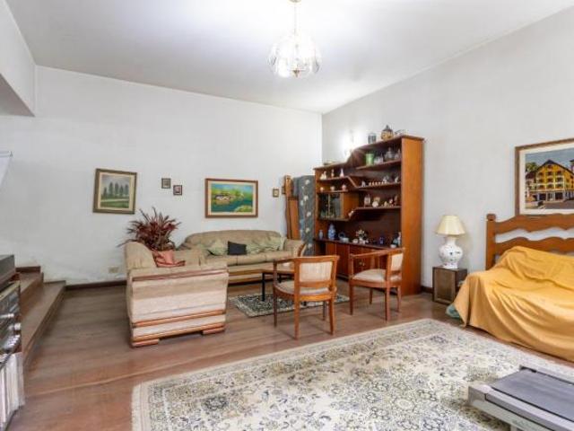 Elegante casa para venda em Moema com 3 quartos, sendo 3 suítes, 330m² kathrincoaracy#ZV8GK