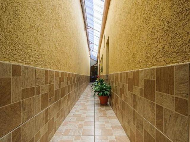 Sensacional casa para venda em Vila Paulicéia com 2 quartos, sendo 1 suíte, 130m²