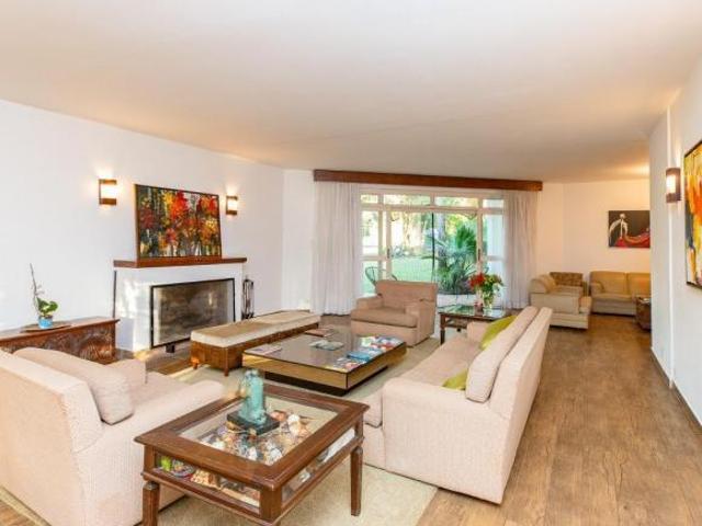 Funcional casa para venda em Jardim Marajoara com 5 quartos, sendo 3 suítes, 371m² remaxares#8HBXN
