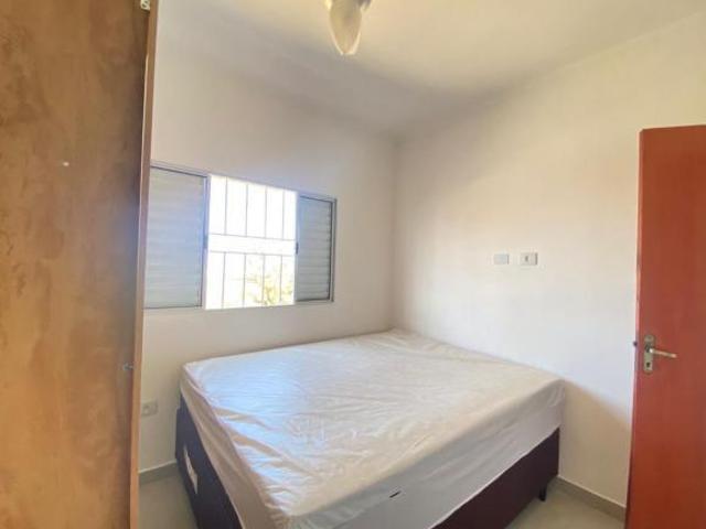 Confortável duplex para venda em Balneário Itaguai com 2 quartos, sendo 1 suíte, 115m²