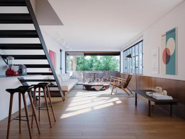 Agradável duplex para venda em Jardins com 2 quartos, sendo 2 suítes, 134m²