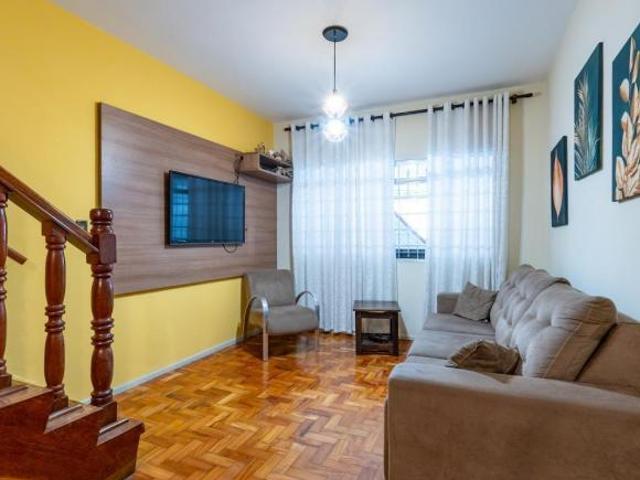 Sensacional sobrado para venda em Jardim Sandra com 4 quartos, sendo 4 suítes, 86m²