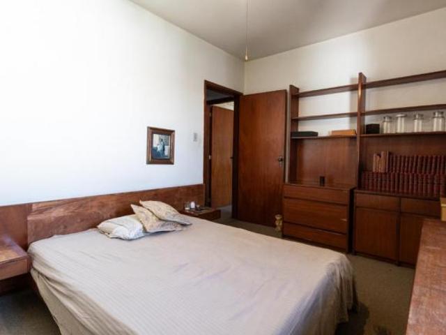 Confortável sobrado para venda em Moema com 5 quartos, sendo 1 suíte, 209m² urban#IKZUA