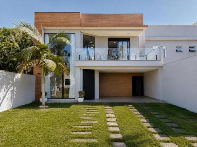 Espetacular sobrado para venda em Represa com 4 quartos, sendo 3 suítes, 147m²