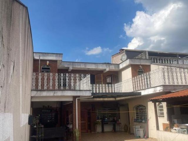 Atraente sobrado para venda em Vila Sabrina com 2 quartos, sendo 2 suítes, 160m²