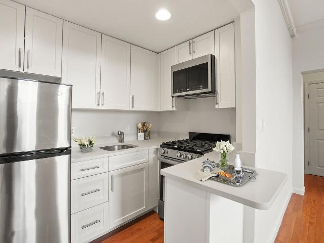 Atrio Boston 2 Bedroom Apartment for Rent at 18 Haviland St, Boston, MA 02115 Fenway Kenmore Audubon Circle Longwood