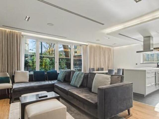 Atrium Apartments, Park Road, 2 Bedroom Flat