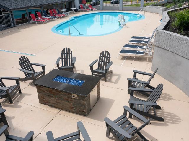 Atrium Flats 1 Bedroom Apartment for Rent at 2425 Atrium Way, Nashville, TN 37214 Merry Oaks