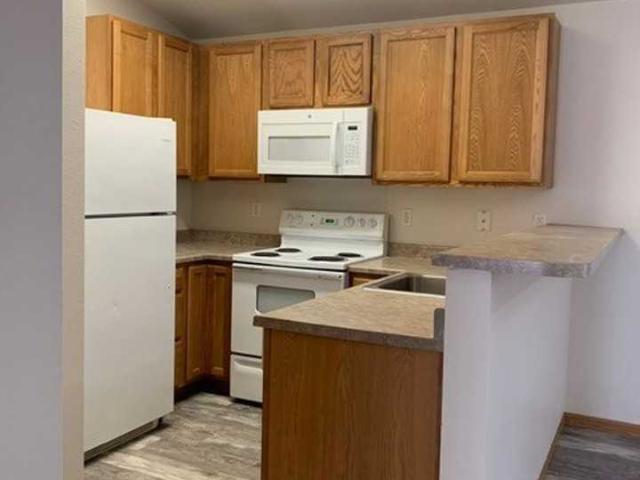Atrium Suites 2 Bedroom Apartment for Rent at 502 W Laurel St, Fort Collins, CO 80521 University North